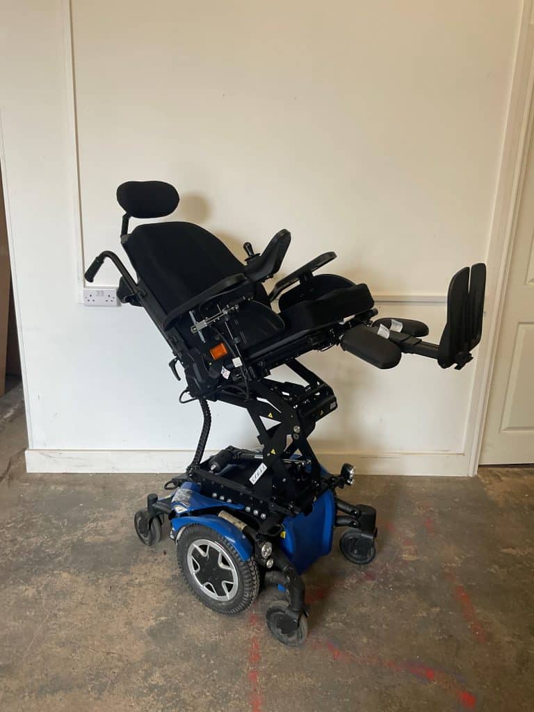 INVACARE TDX2 POWERED HI LO AND TILT 2024 - Trade Mobility